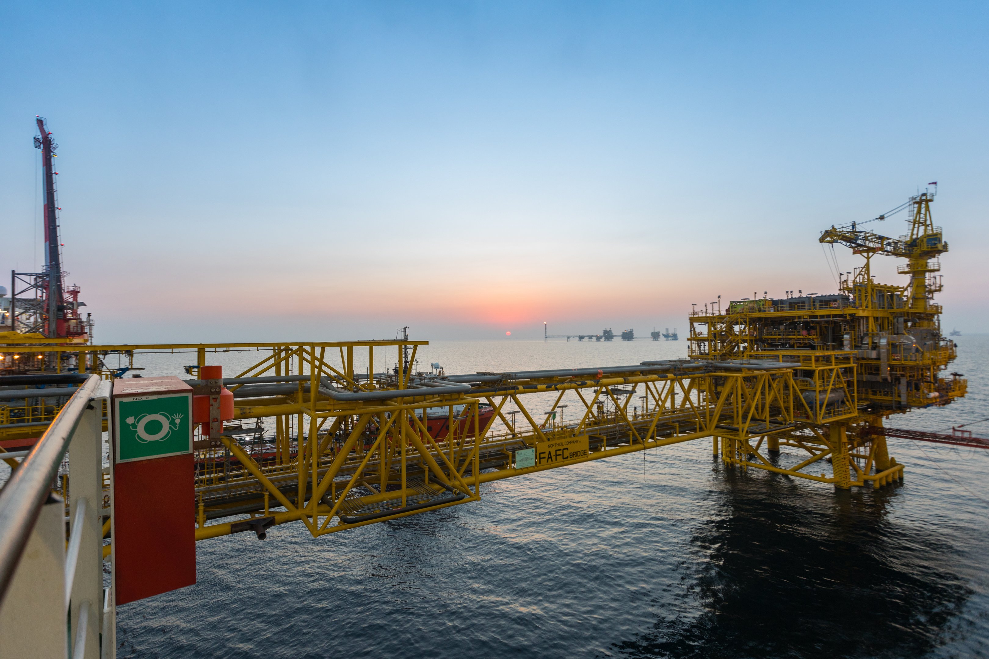 Jacket and Topside Installation | Heerema