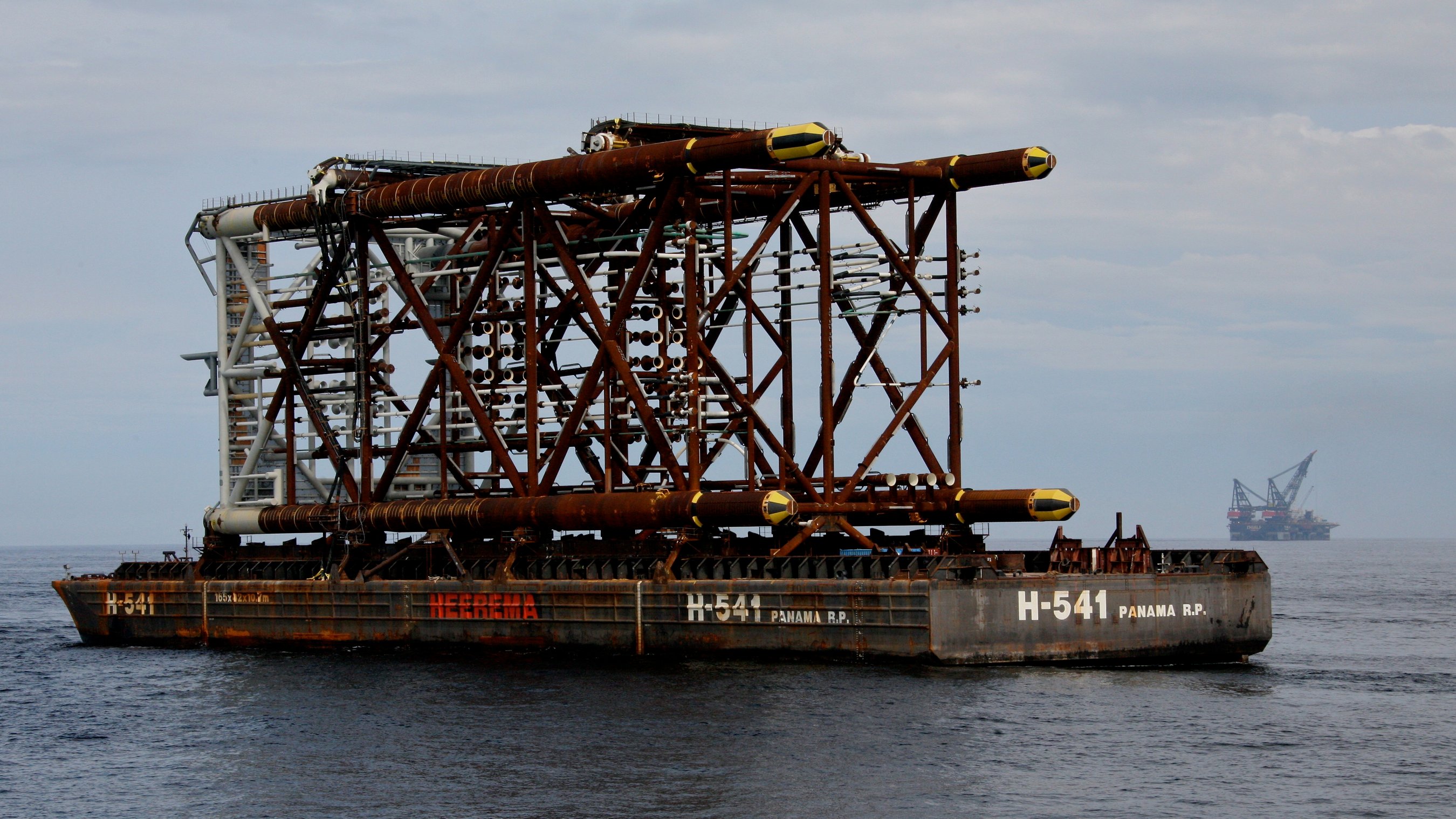 Heerema Marine Contractors | Fleet | Barges
