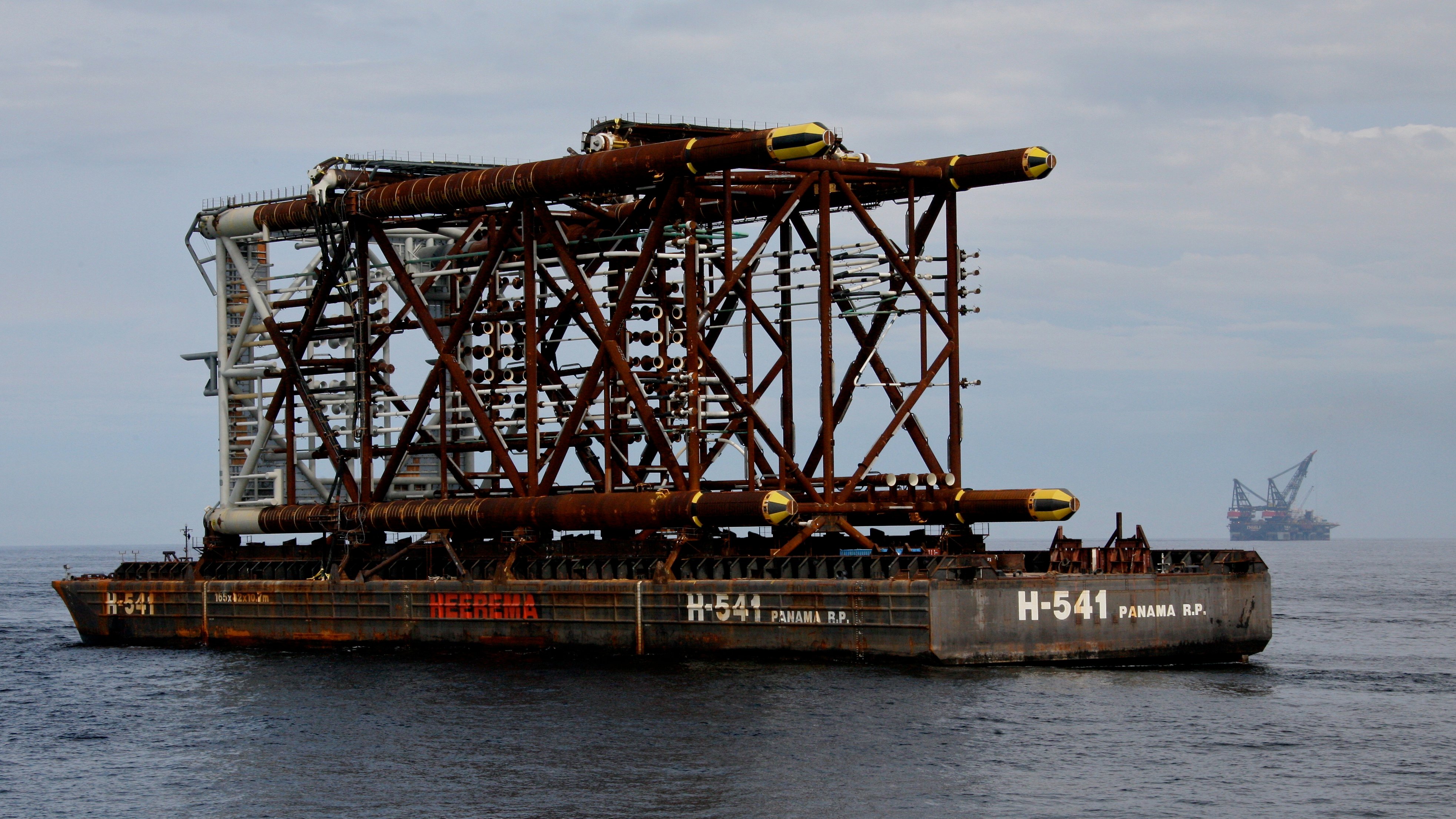 Heerema Marine Contractors | Fleet | Barges