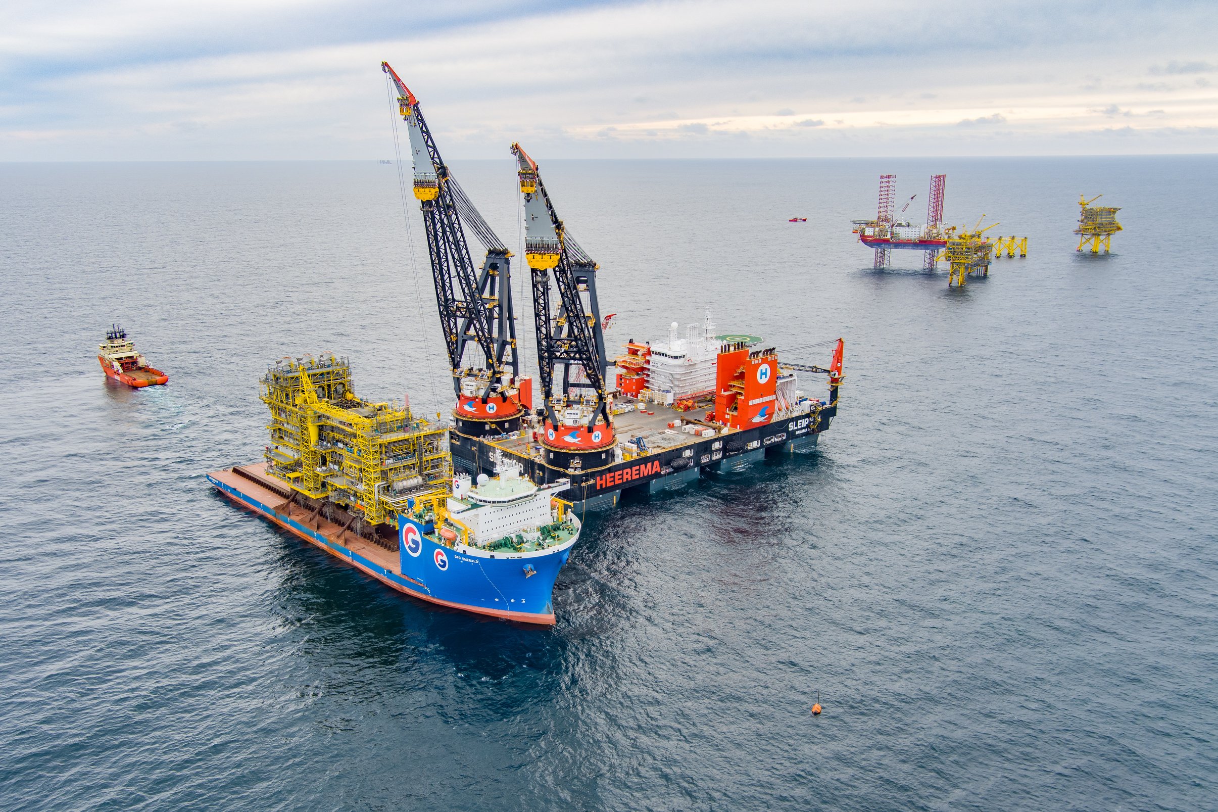 Heerema breaks lifting record with 17,000 metric ton TotalEnergies' Tyra TEG module